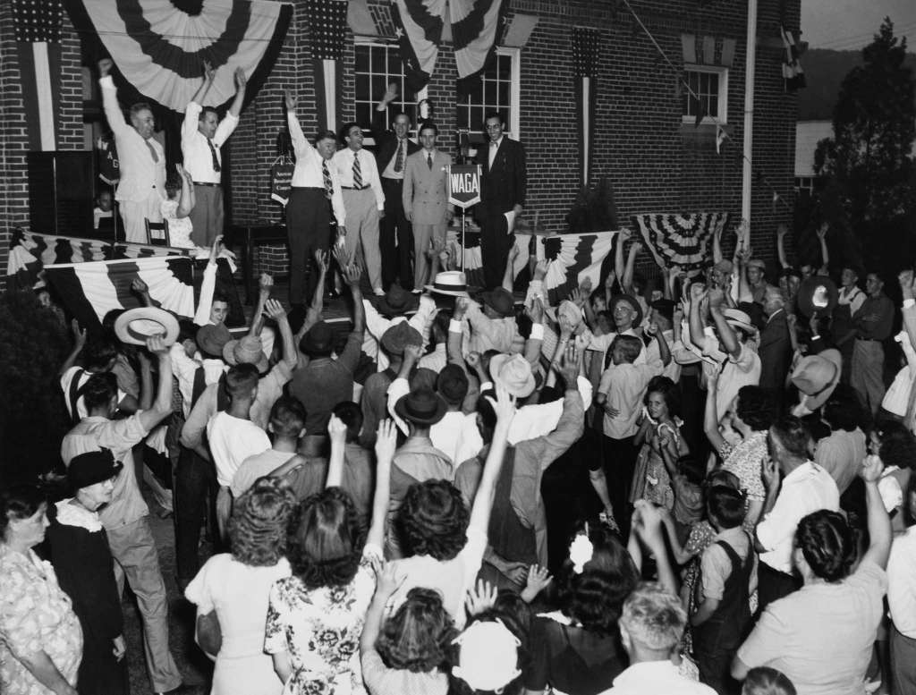 U.S.A. History – Iconic 4th of July Photos | West Herald